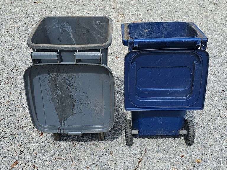(W) Two Rolling Trash Bins - Kraft Auction Service, LLC