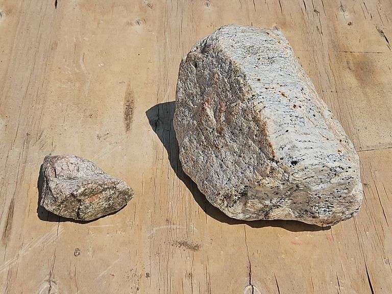 (BG) Landscaping Rocks, Various Sizes - Kraft Auction Service, LLC