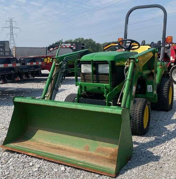 John Deere 2210 Loader Tractor - Kraft Auction Service, LLC