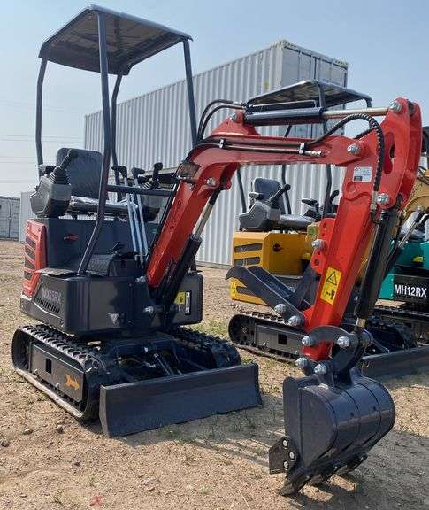 2025 CFG MX15RX Mini Excavator - Kraft Auction Service, LLC