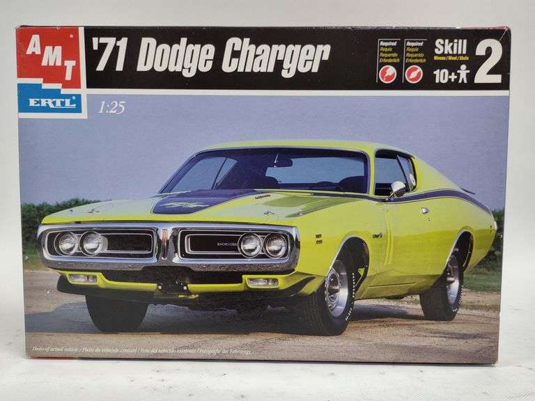AMT 1:25 1971 Dodge Charger Model Kit Unbuilt In Box / Not Checked For ...