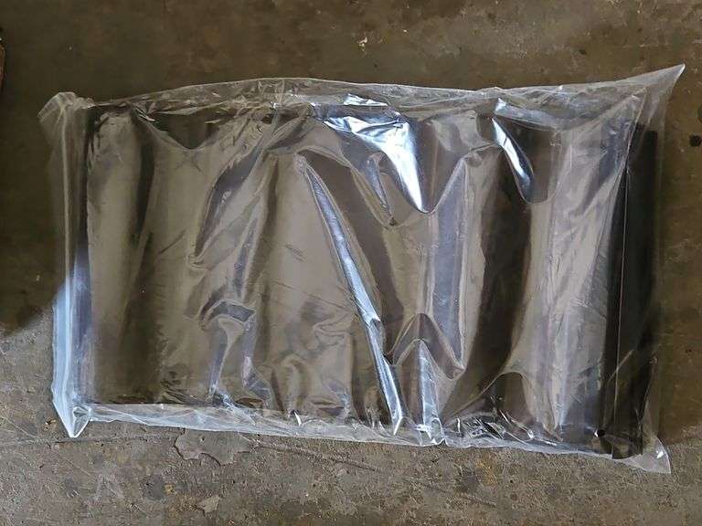 Box Of Brown Zip Lock Bag's. - Kraft Auction Service, LLC