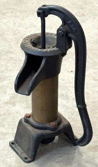 Antique Peter's Pump Company Kewanee ILL Cast Iron E24 Hand Water Well ...