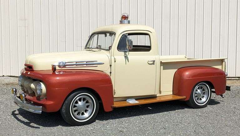 1952 Ford F1 Custom Pick Up Truck - Kraft Auction Service, LLC