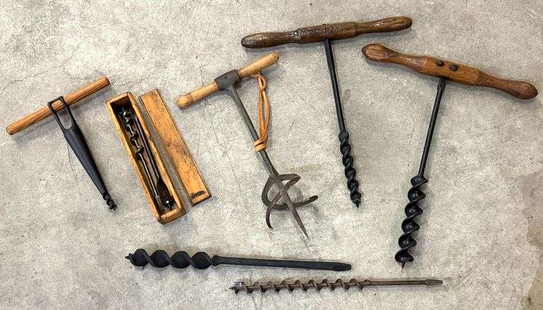 Primitive Handheld Augers With T-Handles, Drill Bits - Kraft Auction ...