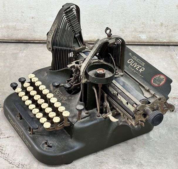 (AX) The Oliver Typewriter Co. The Printype Oliver Typewriter - Kraft ...