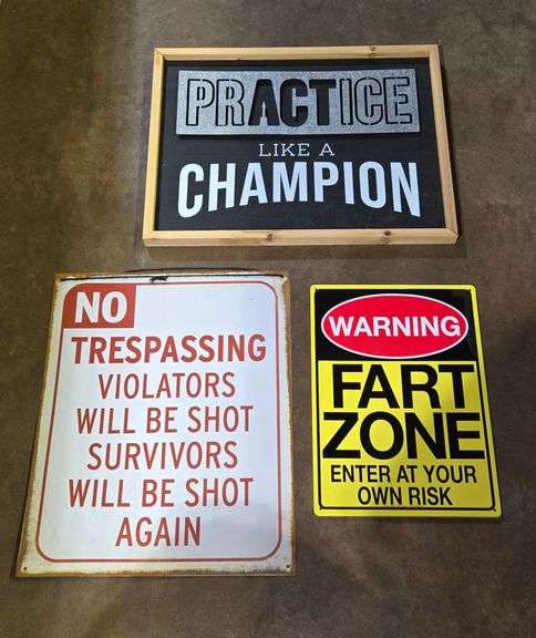 (QR) Metal signs (sizes range from 16"x13" to 4"x6"). - Kraft Auction ...