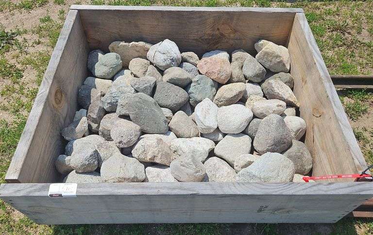 (BG) Landscaping Rocks, Various Sizes - Kraft Auction Service, LLC