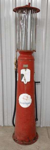 Unrestored Clear Vision Mobilgas Visible Gas Pump w/ Glass Cylinder ...