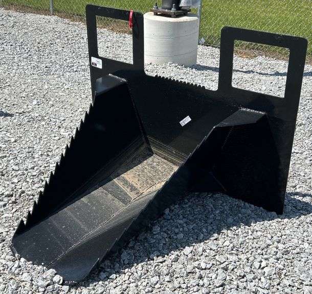 40" Quick Attach Tree Spade - Kraft Auction Service, LLC