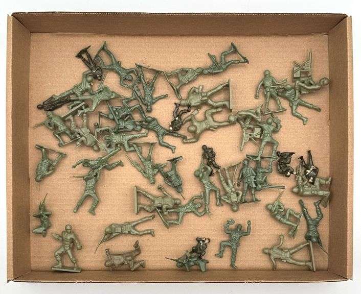 Variety Of Green Army Man Soldiers Military Figurines - Kraft Auction ...