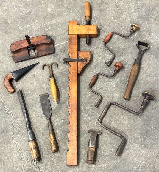 Primitive Cabinet Clamp, Woodworking Chisels And Tools - Kraft Auction ...
