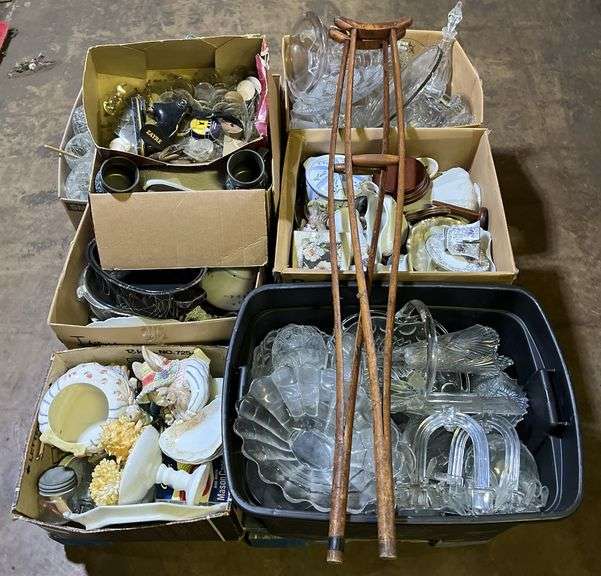 (D) Pallet Including Glassware - Kraft Auction Service, LLC