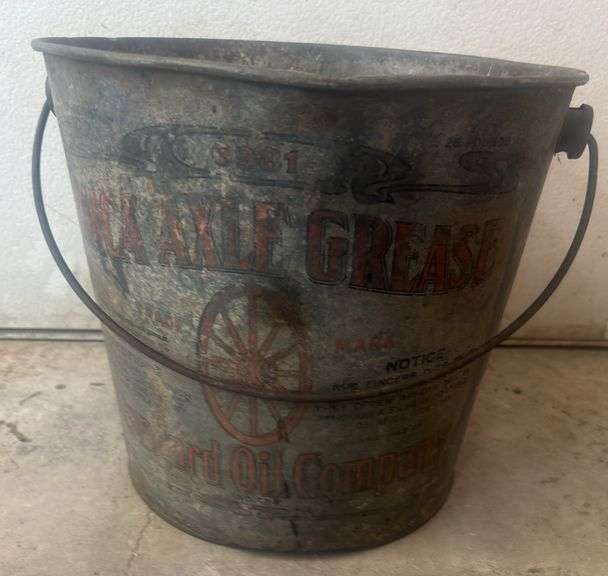 (E) Standard Oil Company Bucket - Kraft Auction Service, LLC