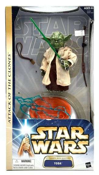 Star Wars Attack of The Clones Ultimate Jedi Master Yoda Figure in Box ...