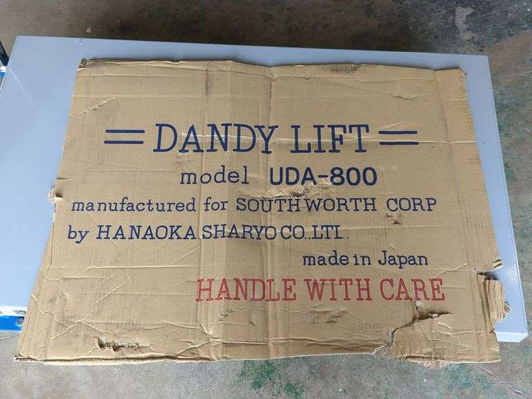 Dandy Lift Hydraulic Table Cart - Kraft Auction Service, LLC