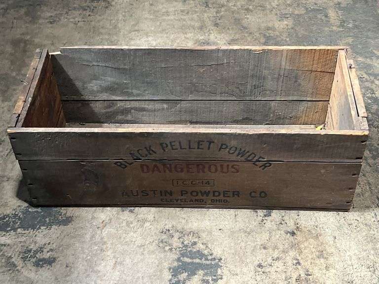 (GH) Black Powder Box 24x9.5x8 , Rapid Plunger and vintage Irons ...