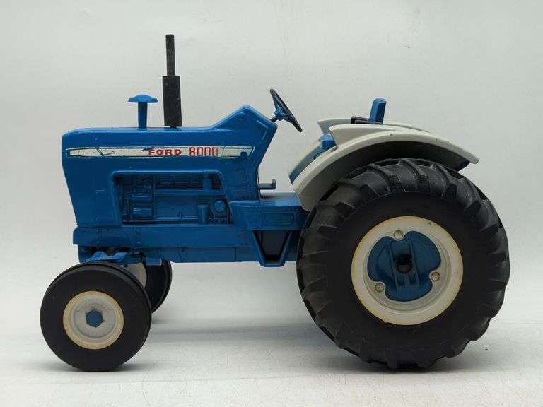 (D) (1) Ford & Ferguson Tractors - Kraft Auction Service, LLC