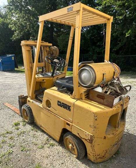 Clark Equipment Forklift With 48” Forks - Kraft Auction Service, LLC