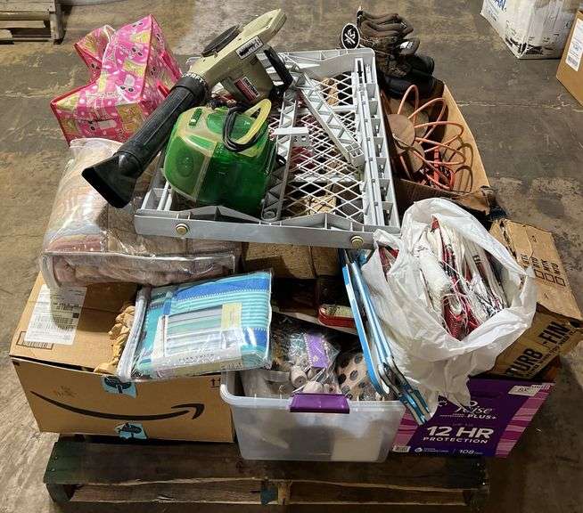 (QR) Pallet Including Christmas , Radio, Gate and more - Kraft Auction ...