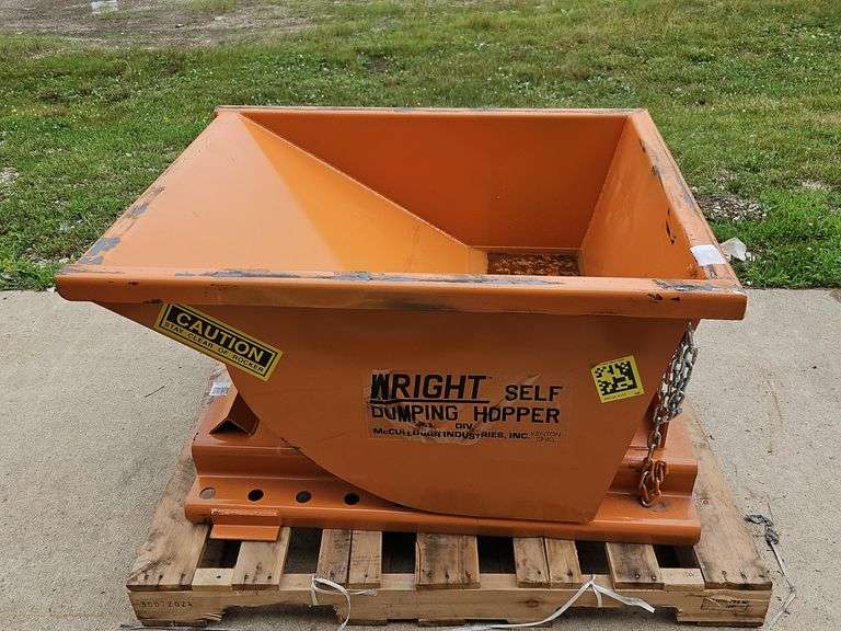 Wright Mfg. Self Dumping Hopper. - Kraft Auction Service, LLC