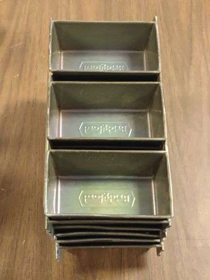 Bridgford Mini Bread Loaf Pans - Kraft Auction Service, LLC