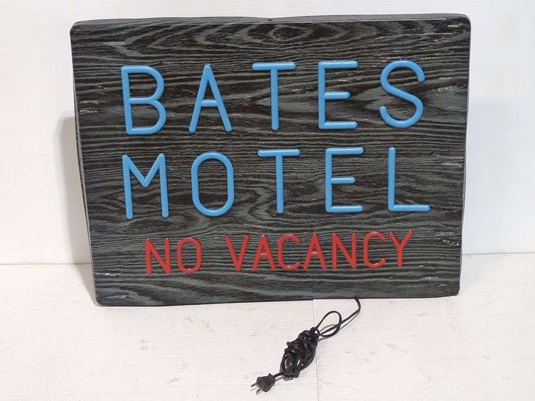 (E) (1) Bates Motel Sign - Kraft Auction Service, LLC