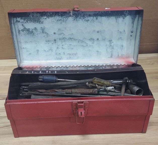 Metal Toolbox & Contents - Kraft Auction Service, LLC
