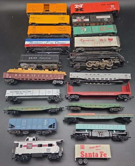 (MC) Vintage Variety of Small Model Train Cars such as Tyco and Mantua ...