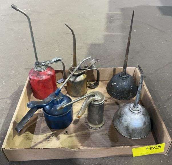 Vintage oiler Cans - Kraft Auction Service, LLC