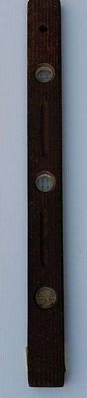 Dunlop Red Wood Vintage Level - Kraft Auction Service, LLC