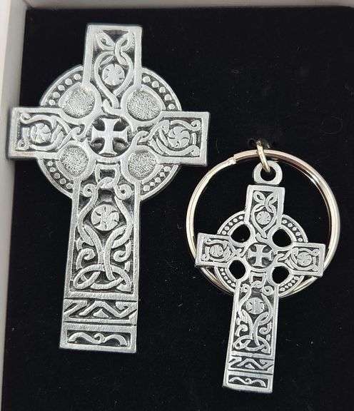 (AX) Celtic Cross Key Chain And Visor Clip - Kraft Auction Service, LLC
