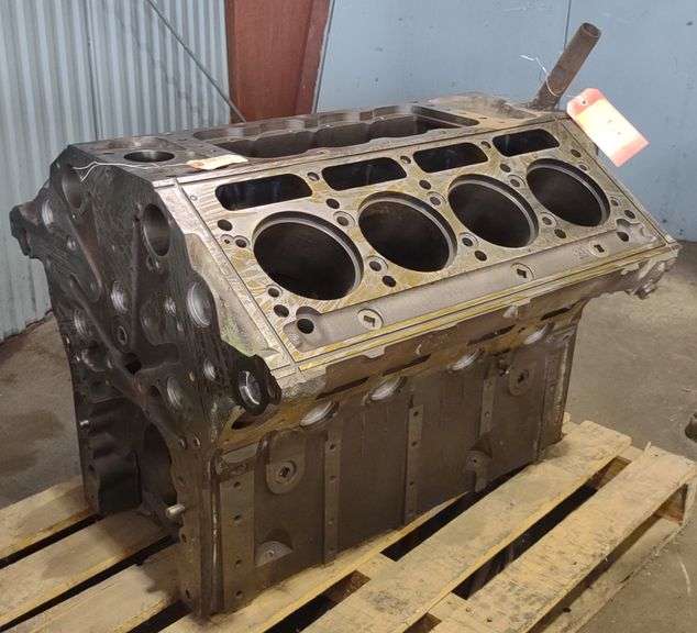 1983 Detroit Diesel 8V-71 Cylinder Engine Block - Kraft Auction Service ...