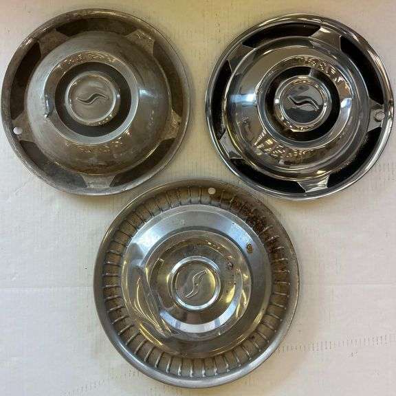 Studebaker Cars 14" Wheel Covers/Hubcaps - Kraft Auction Service, LLC
