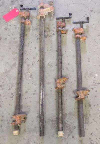 Vtg. Pony Pipe Clamps w/ Pipe - Kraft Auction Service, LLC
