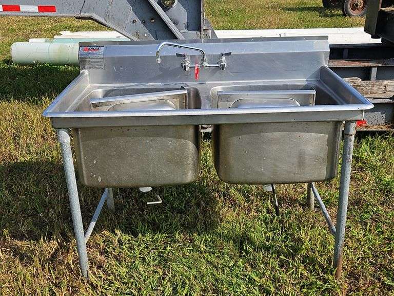 (CA) Eagle Mfg Stainless Steel 2 Tub Industrial Wash Station & 2 Wall ...