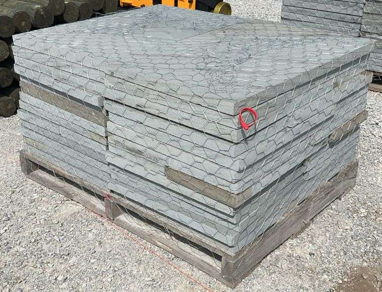 1.5" Bluestone Patio Kit - Kraft Auction Service, LLC