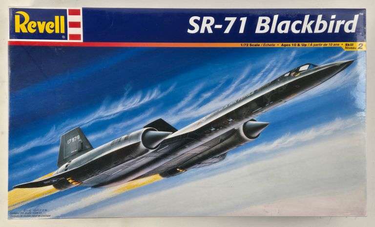 1/72 Scale Revell SR-71 Blackbird Model Kit - Sealed - Kraft Auction ...