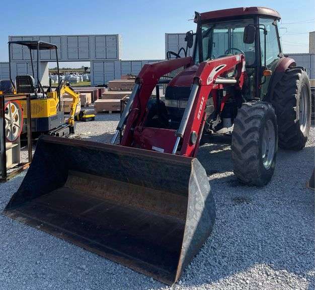 Case Farmall 95 Tractor W/ Stoll Loader - Kraft Auction Service, LLC