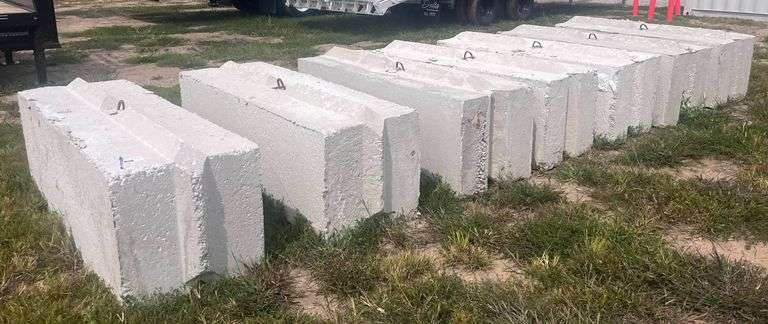 (C) Concrete Jersey Blocks - Kraft Auction Service, LLC