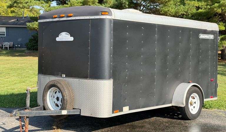 2002 Roadmaster 12ft Enclosed Trailer - Kraft Auction Service, LLC
