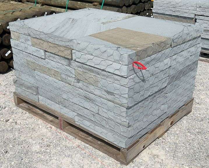 2.5" Bluestone Patio Kit - Kraft Auction Service, LLC