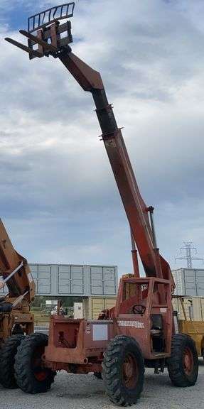 Traverse Lift TL8042 Telehandler - Kraft Auction Service, LLC