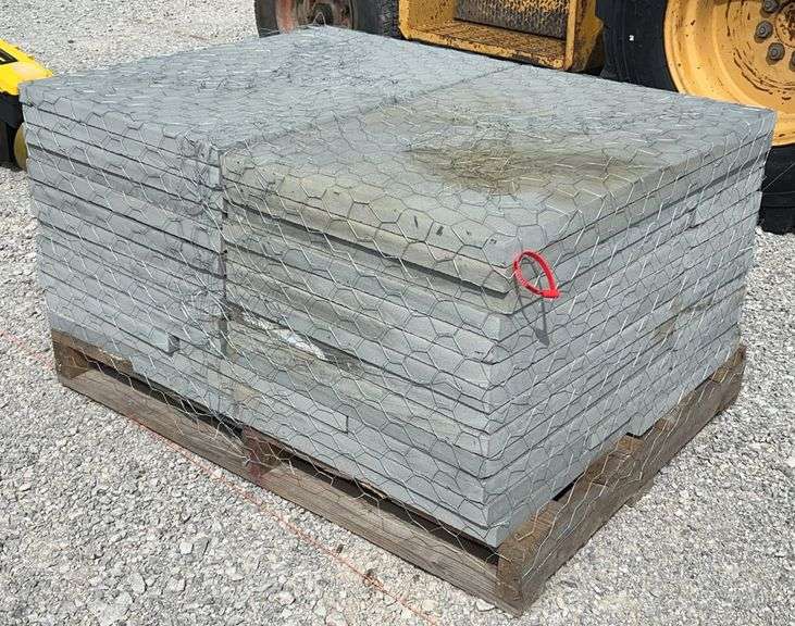 1.5" Bluestone Patio Kit - Kraft Auction Service, LLC