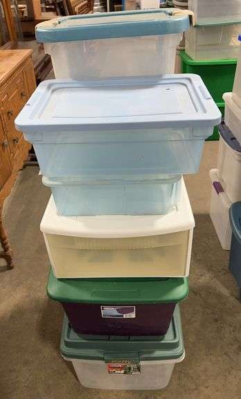 (KC) Stack Of Storage totes and Containers - Kraft Auction Service, LLC