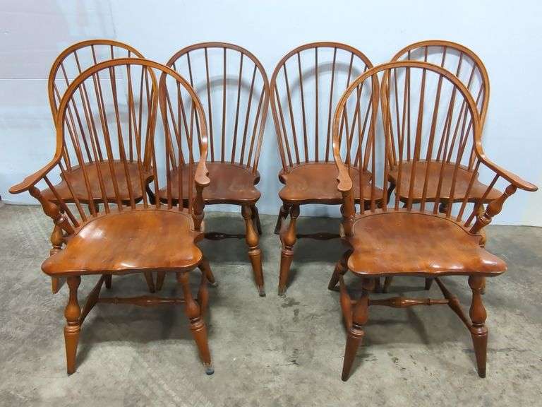 (H) Windsor Style Bow Back Dining Chairs - Kraft Auction Service, LLC