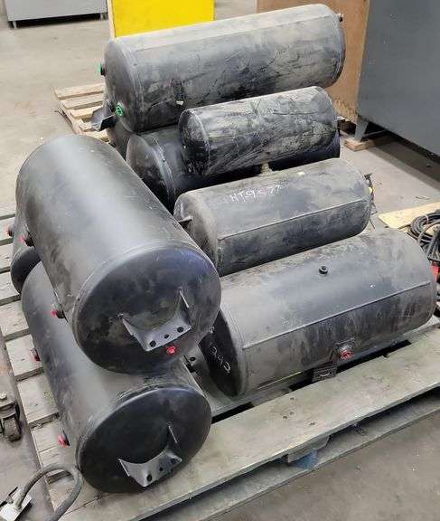 Pallet Of Hoosier Tank Steel Air Reservoir Tanks - Kraft Auction ...