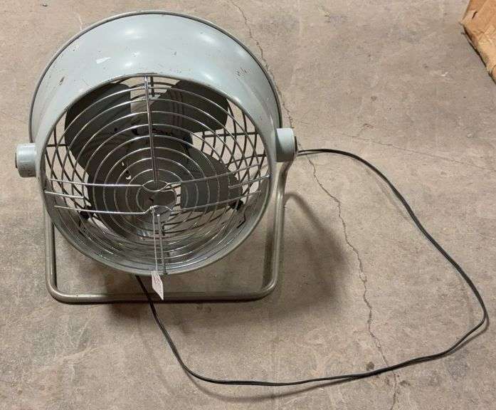 Dominion Model 2026 Fan - Kraft Auction Service, LLC