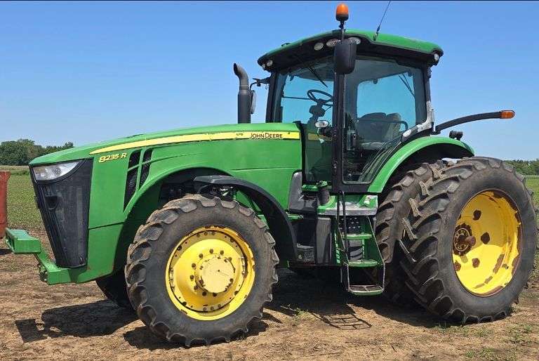 LIVE - Demotte Summer Farm & Equipment Consignment Auction - Kraft ...
