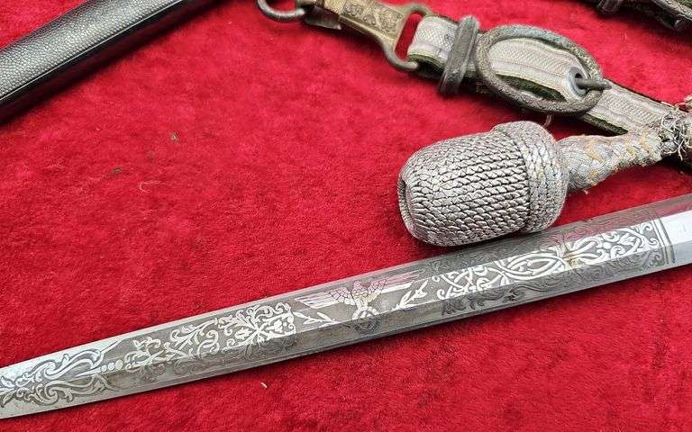 Engraved German Army Dagger - Kramer Auction LLC